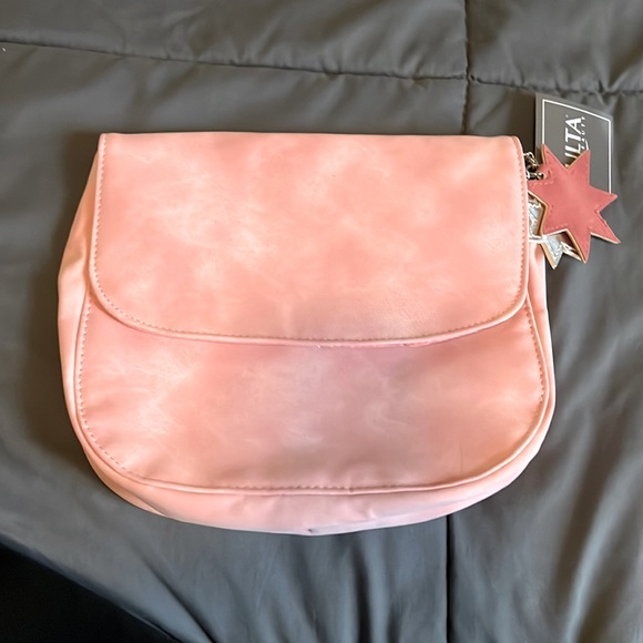 Ulta Beauty | Bags | Cosmetic Bag | Poshmark